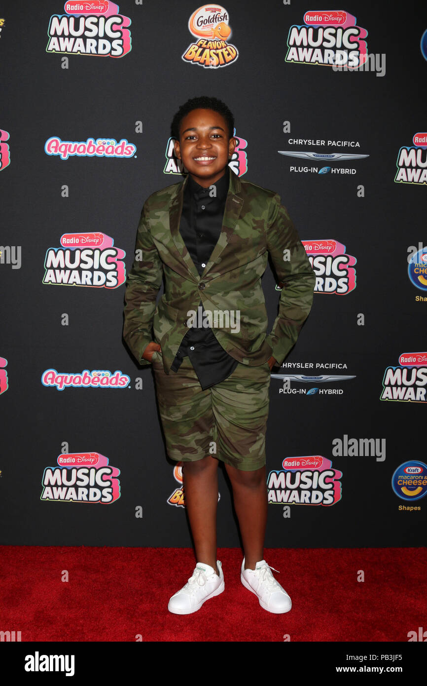 Isaac ryan brown hi-res stock photography and images - Alamy