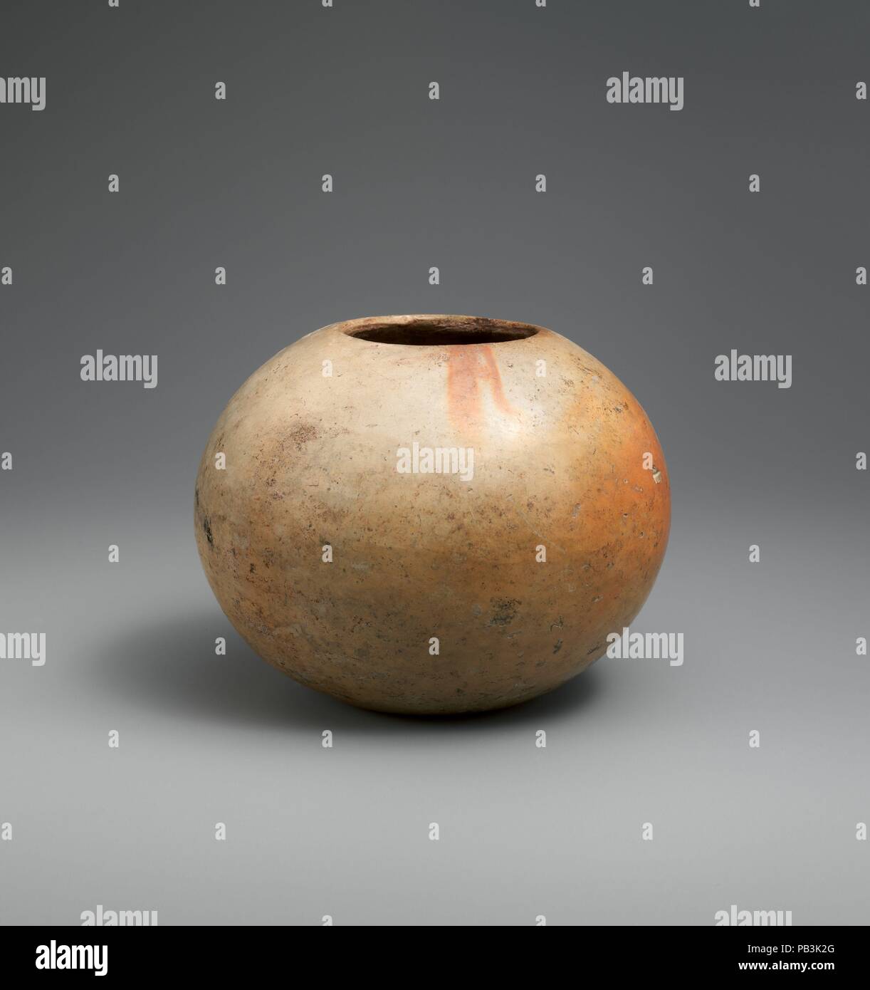 Thin clay hi-res stock photography and images - Alamy