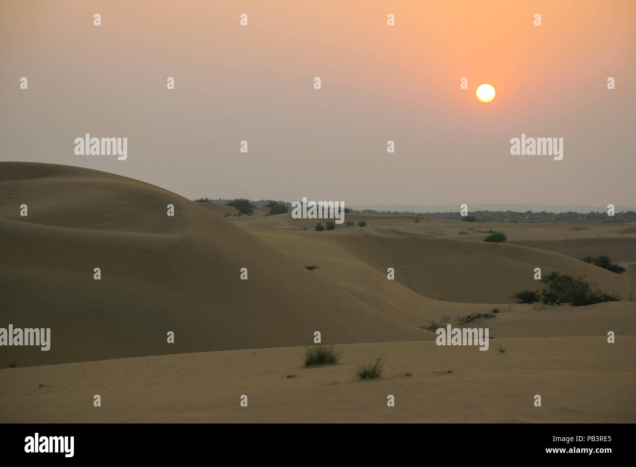 Sam sand dunes hi-res stock photography and images - Alamy