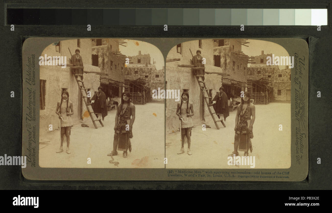 Squirming hi-res stock photography and images - Alamy