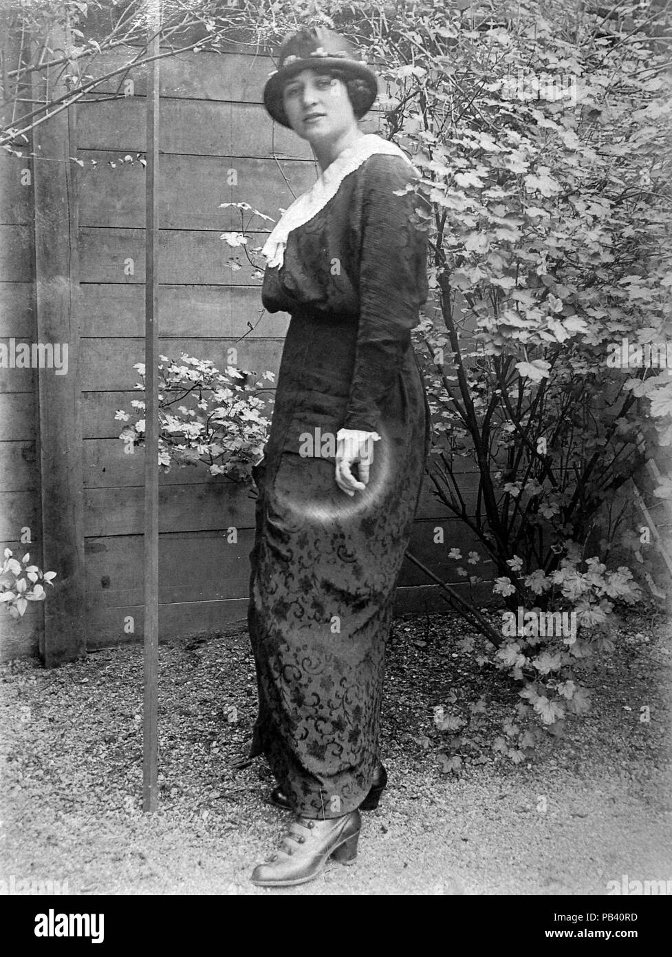 Garden lady Black and White Stock Photos & Images - Alamy