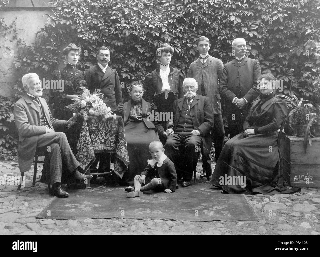 Flower bouquet photo Black and White Stock Photos & Images - Alamy