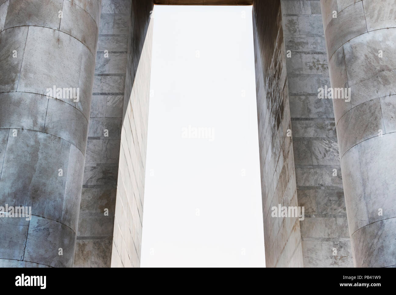 Round columns hi-res stock photography and images - Alamy