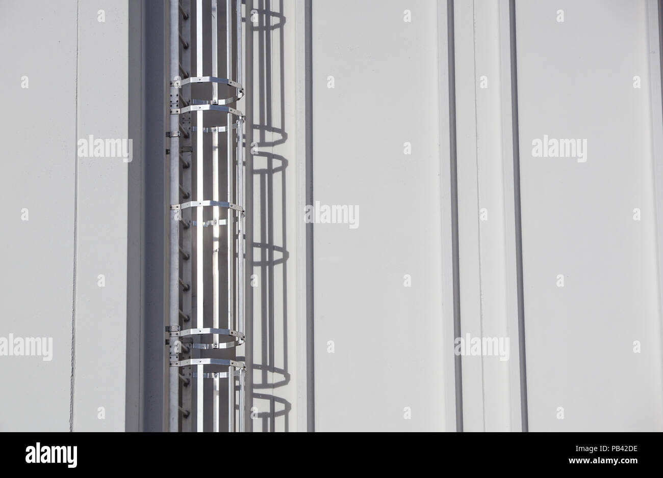 Attached ladder hi-res stock photography and images - Alamy
