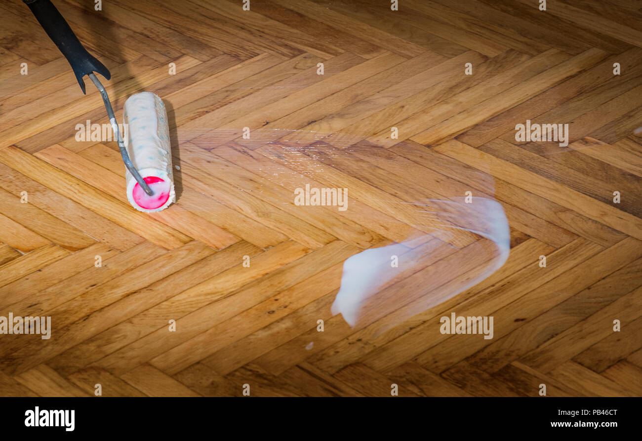 Varnish roll hi-res stock photography and images - Alamy