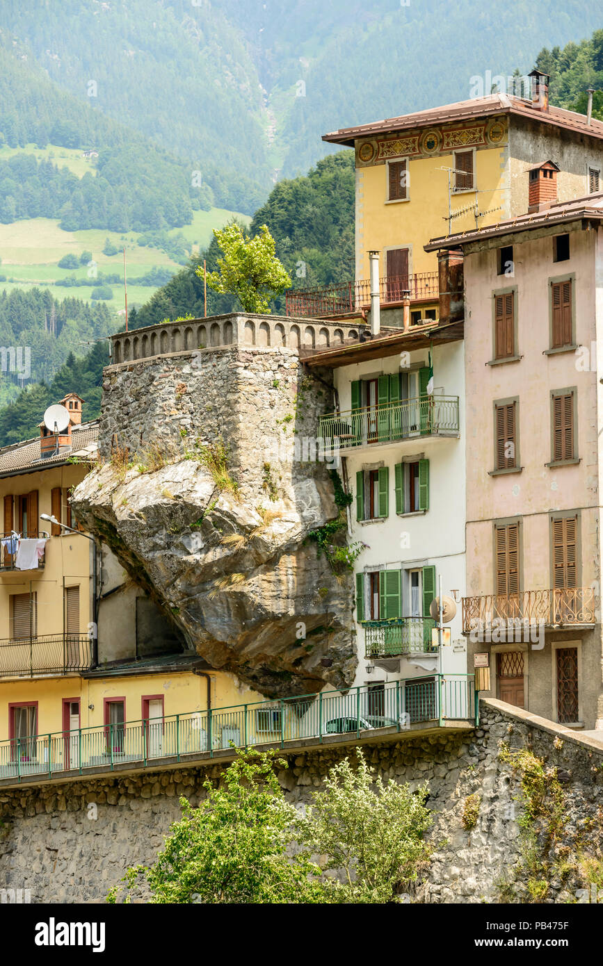 Dezzo di scalve hi-res stock photography and images - Alamy