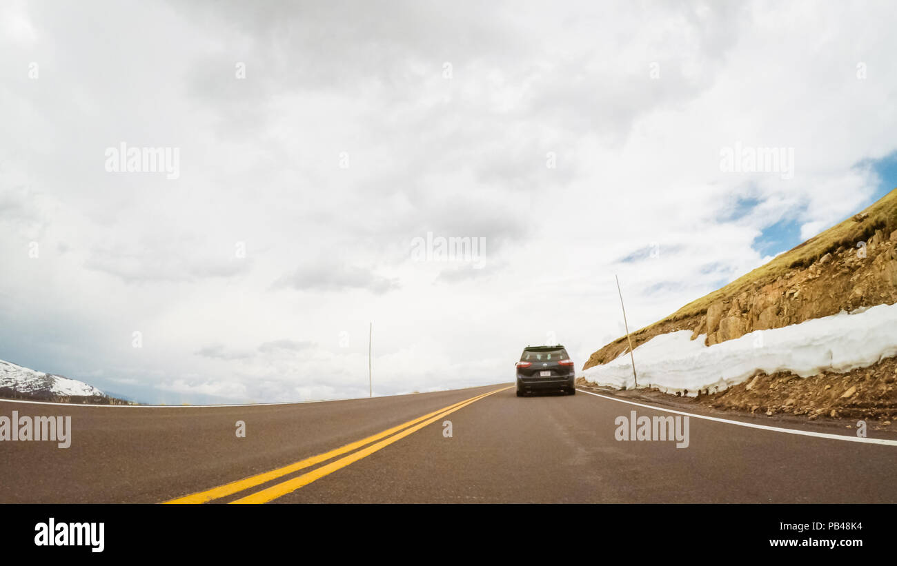 Driving on Trail Ridge Road on openning weekend of the season in Rocky ...