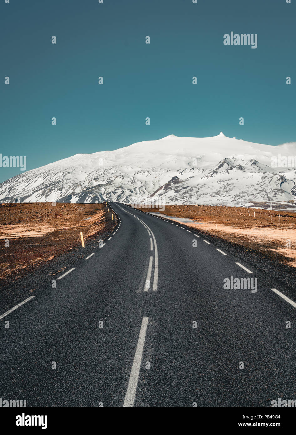 Street Highway Ring road No.1 in Iceland, with view towards mountain ...