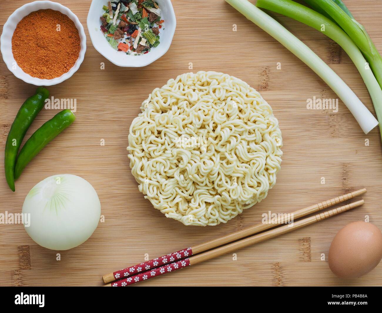 Asian food ramen, Instant Ramen Stock Photo - Alamy