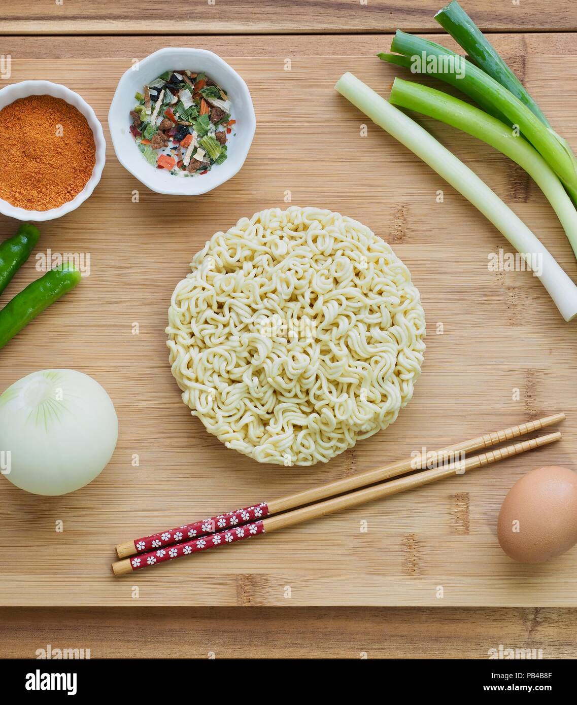 Asian food ramen, Instant Ramen Stock Photo - Alamy