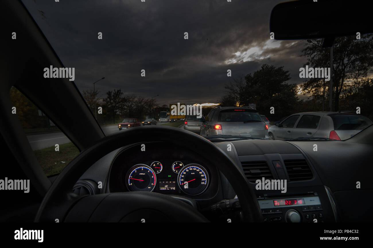Car in night hi-res stock photography and images - Alamy