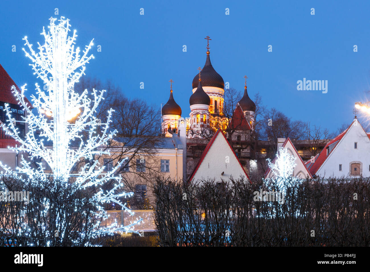 Old town tallinn night hi-res stock photography and images - Alamy