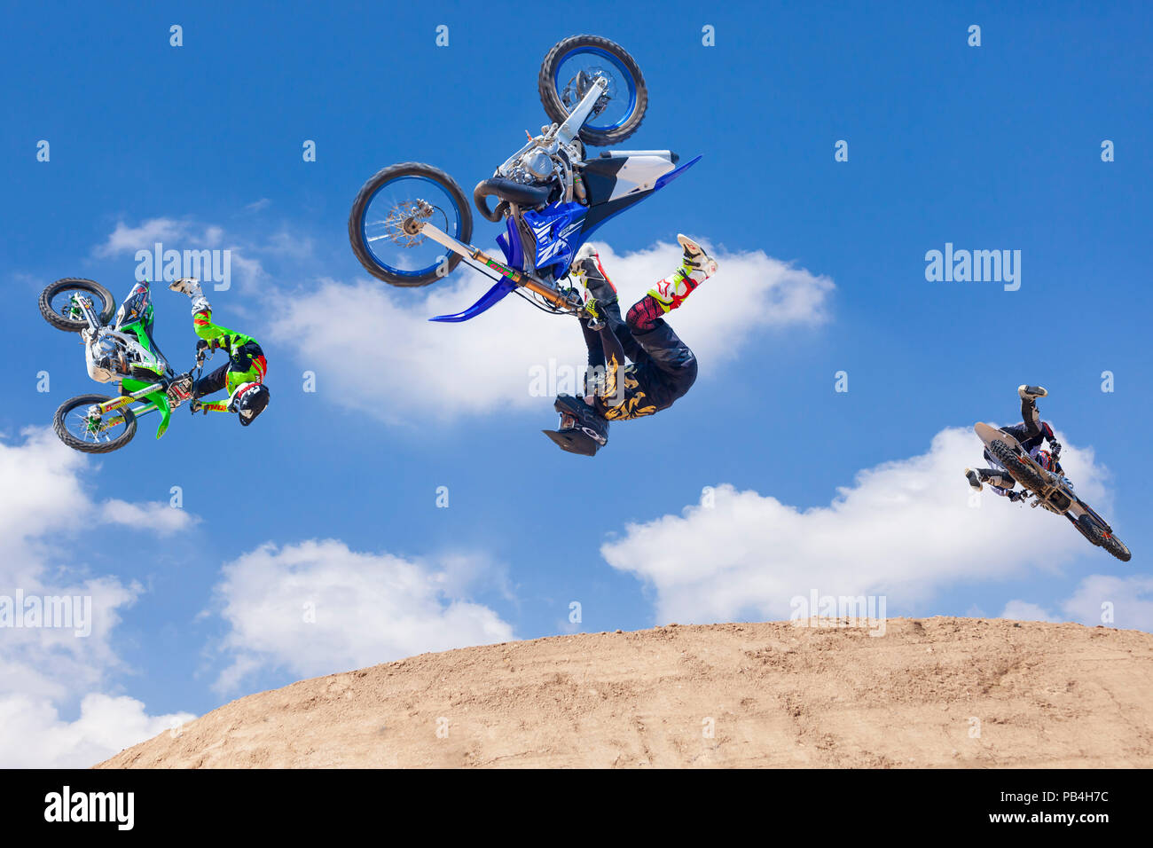 Motocross stunt show hi-res stock photography and images - Alamy