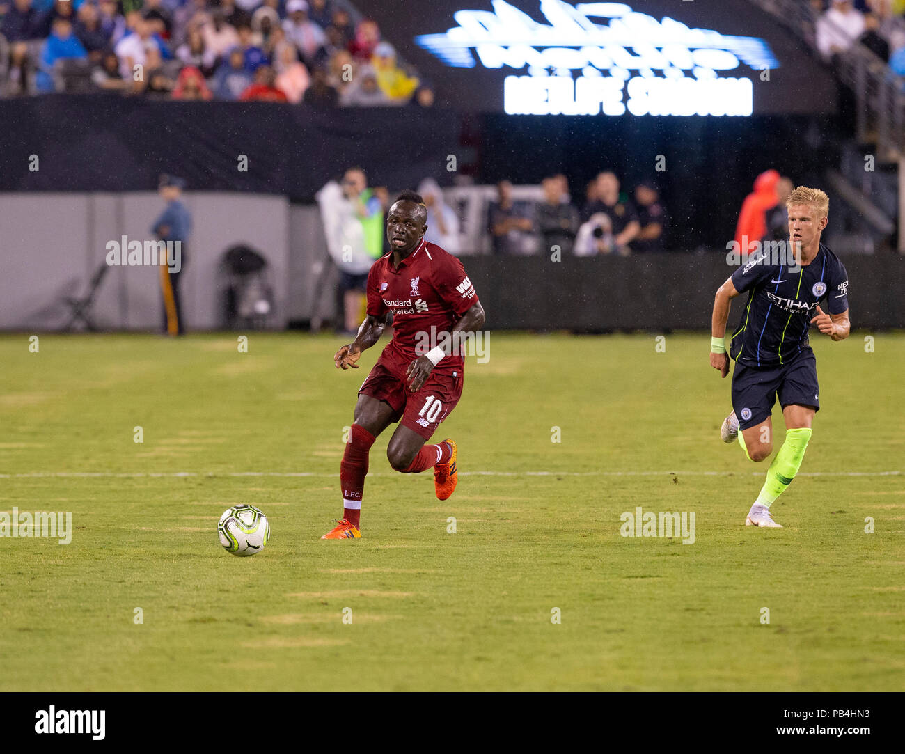 Liverpool manchester united mane hi-res stock photography and images ...