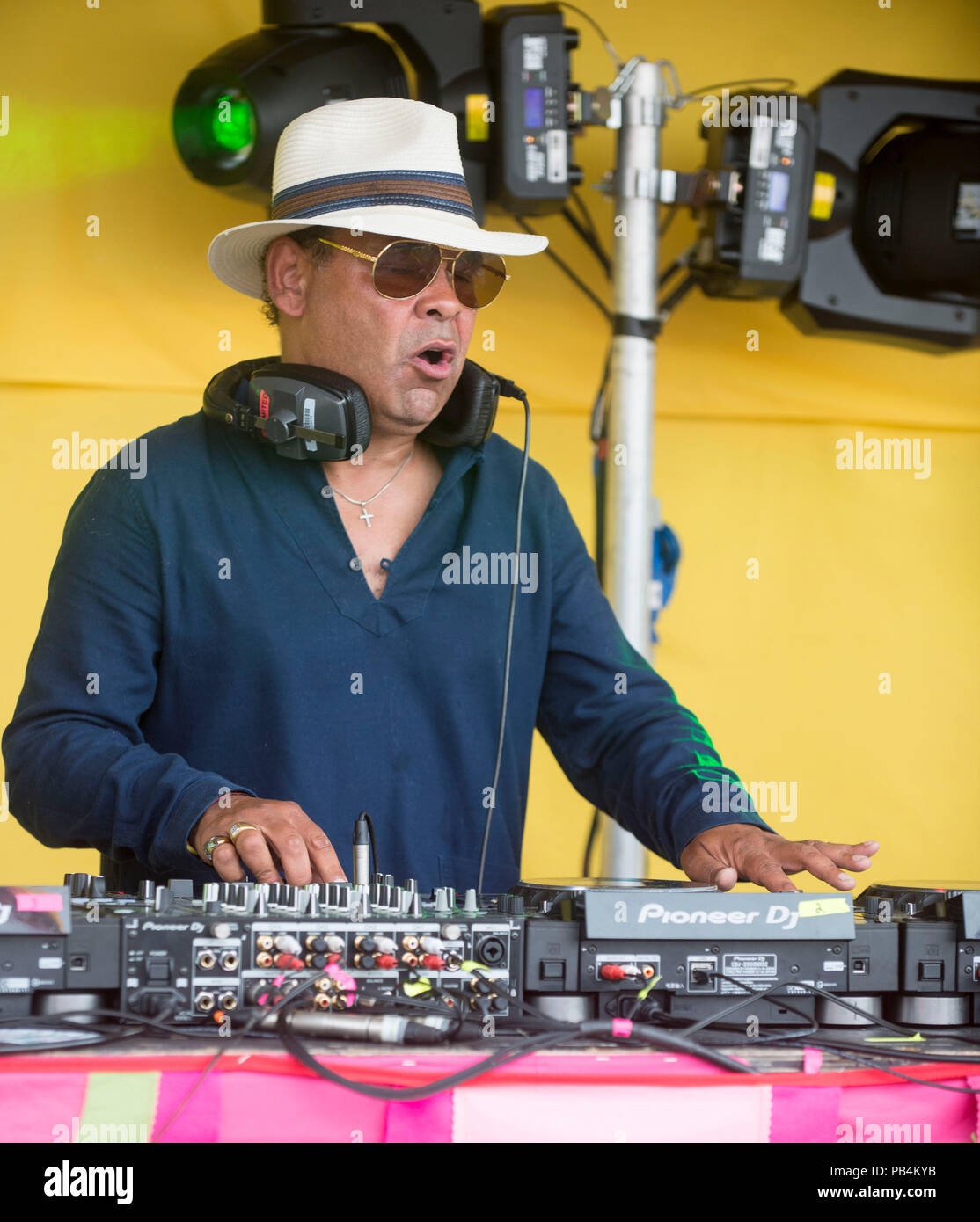 Craig charles hi-res stock photography and images - Alamy