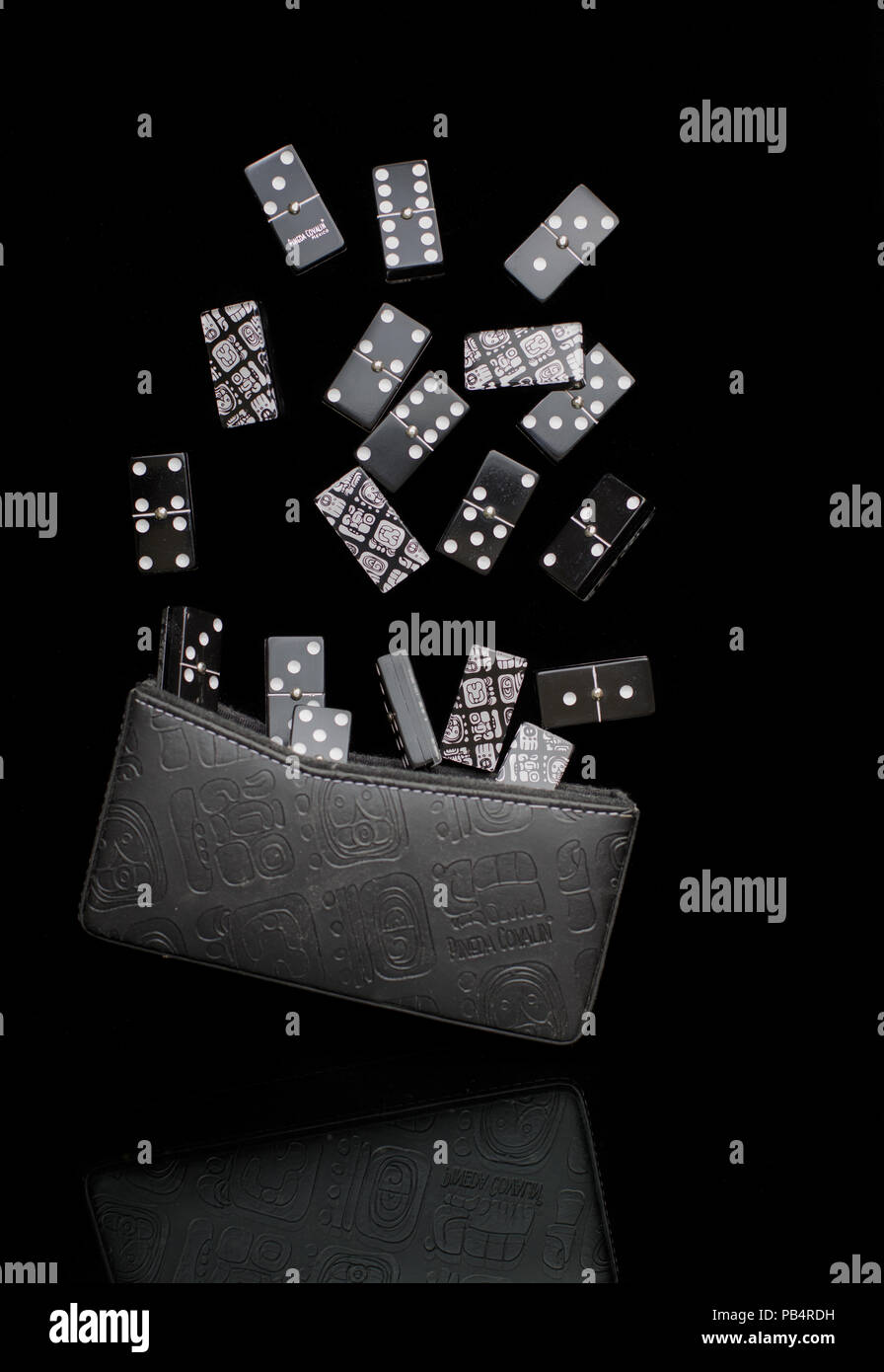 Exploding numbers hi-res stock photography and images - Alamy