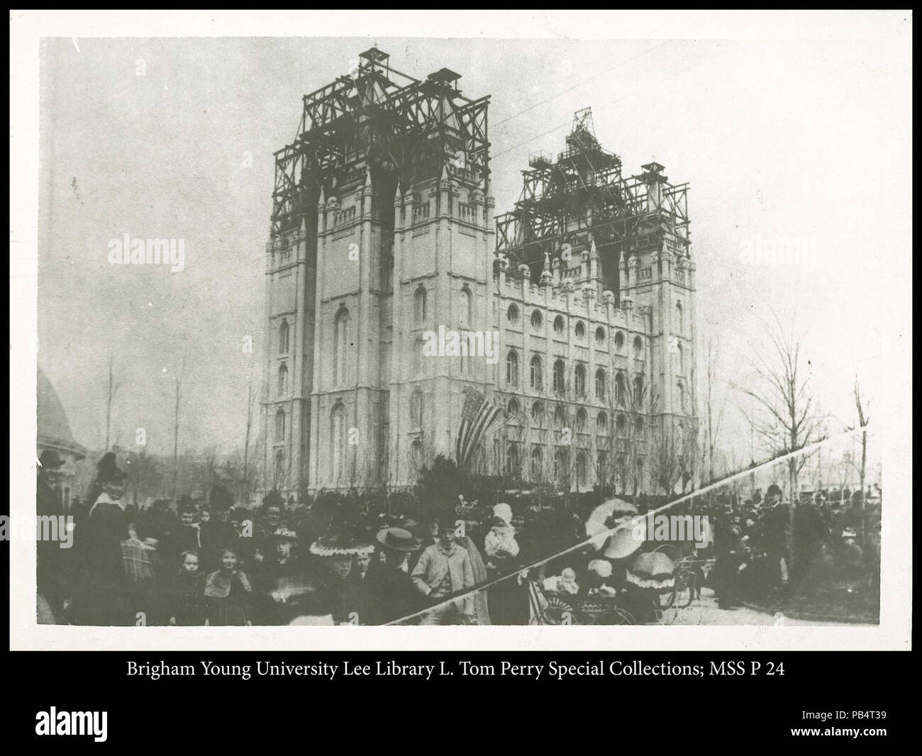 L temple hi-res stock photography and images - Alamy