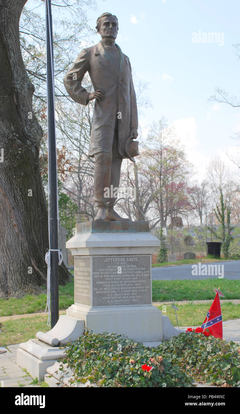 829 Jefferson Davis Grave Stock Photo - Alamy