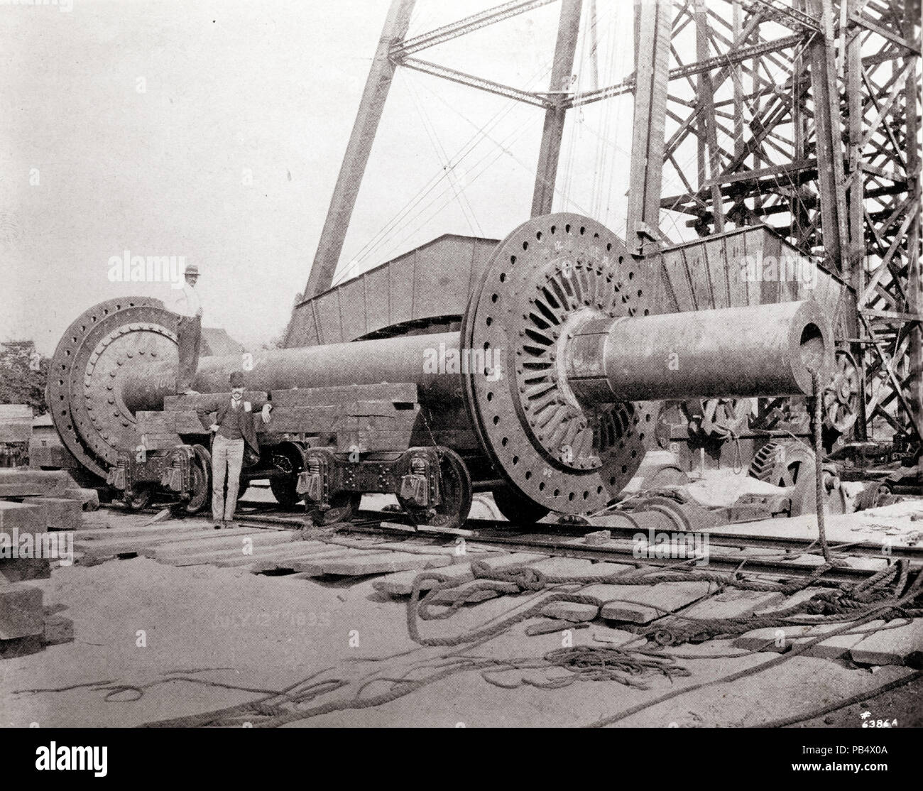 1310 Seventy ton axle of the Ferris Wheel used at the 1904 World's Fair ...