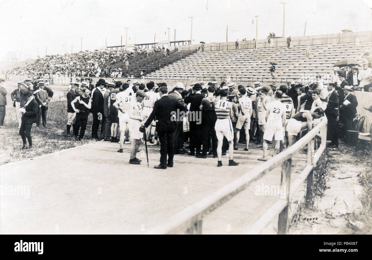 1904 olympics marathon hi-res stock photography and images - Alamy