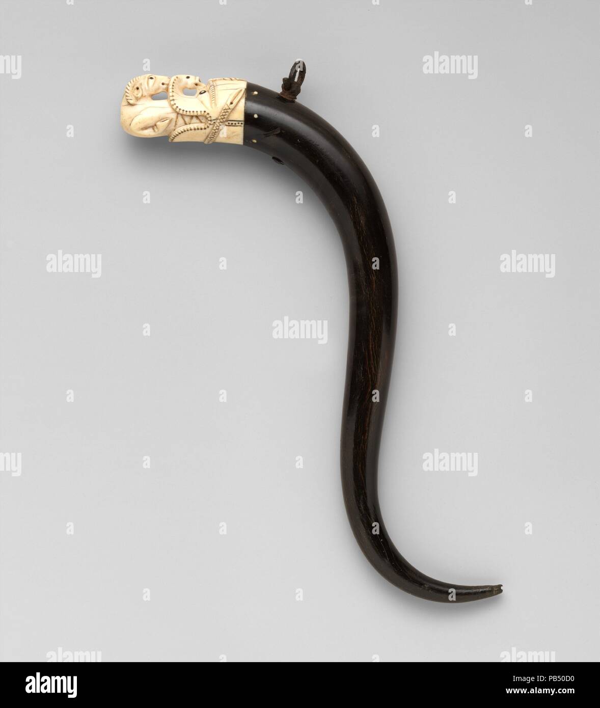 Priming pan hi-res stock photography and images - Alamy