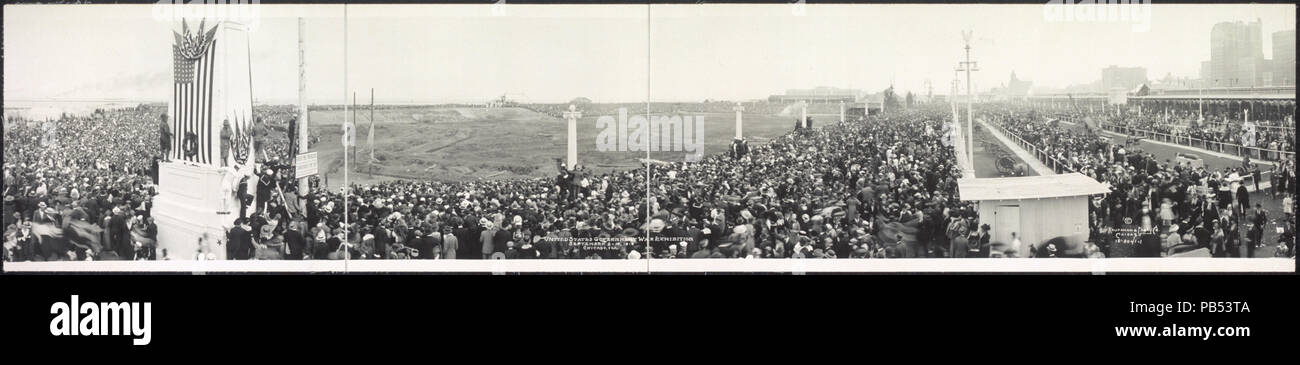 War exhibition 1918 hi-res stock photography and images - Alamy