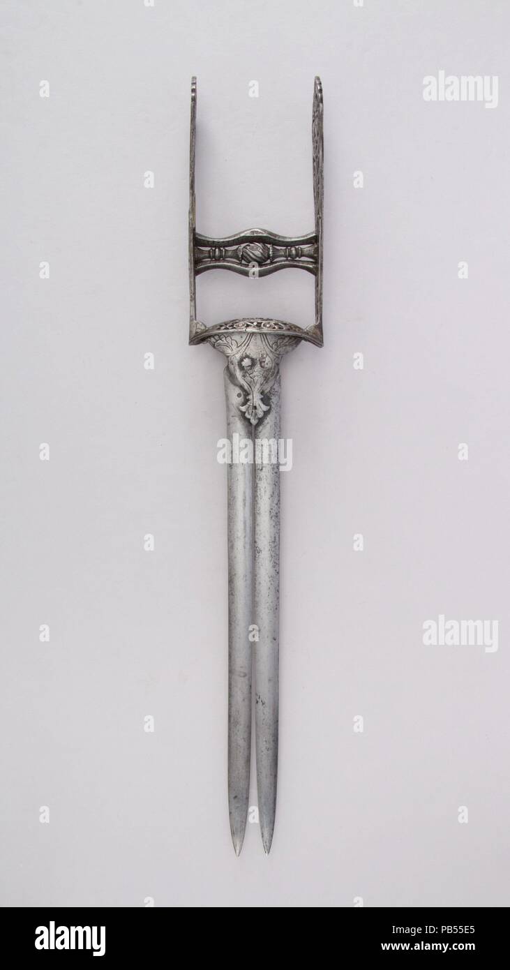 Rapier dagger hi-res stock photography and images - Alamy