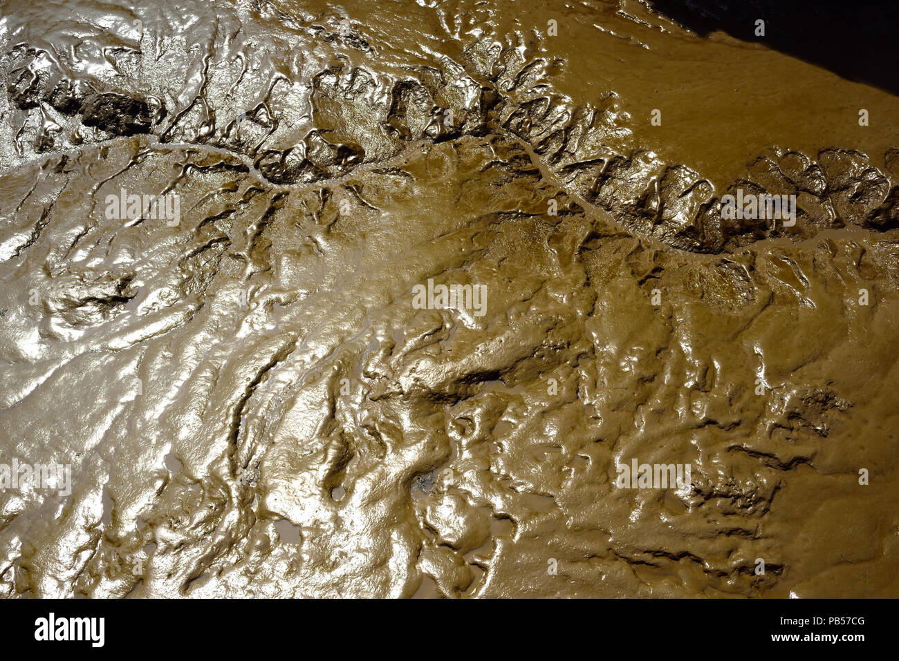 Sticky mud hi-res stock photography and images - Alamy