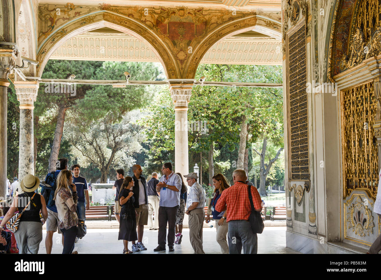 Atrium of Topkapi Palace of Istanbul, Turkey Stock Photo - Alamy