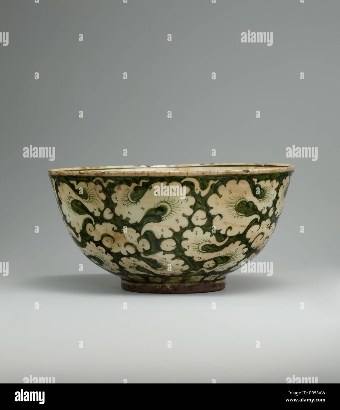 Persian ceramics hi-res stock photography and images - Alamy