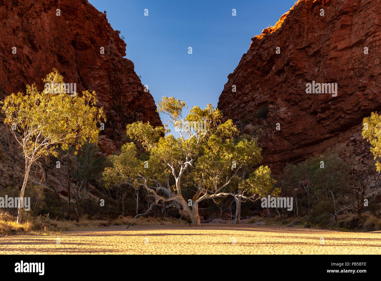 Simpsons gap national park hi-res stock photography and images - Alamy