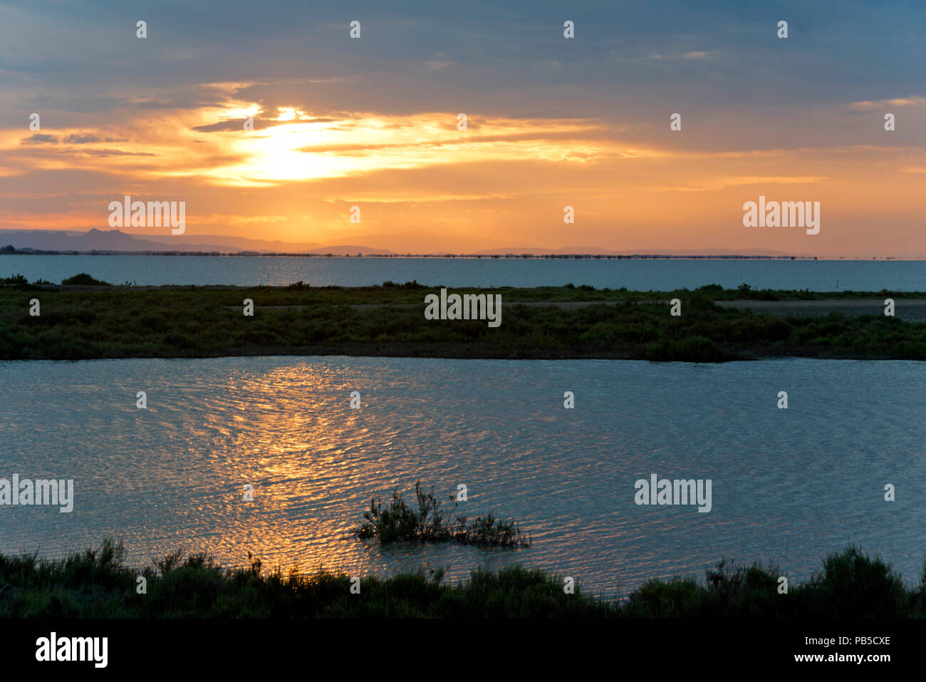 La camargue sunset hi-res stock photography and images - Alamy