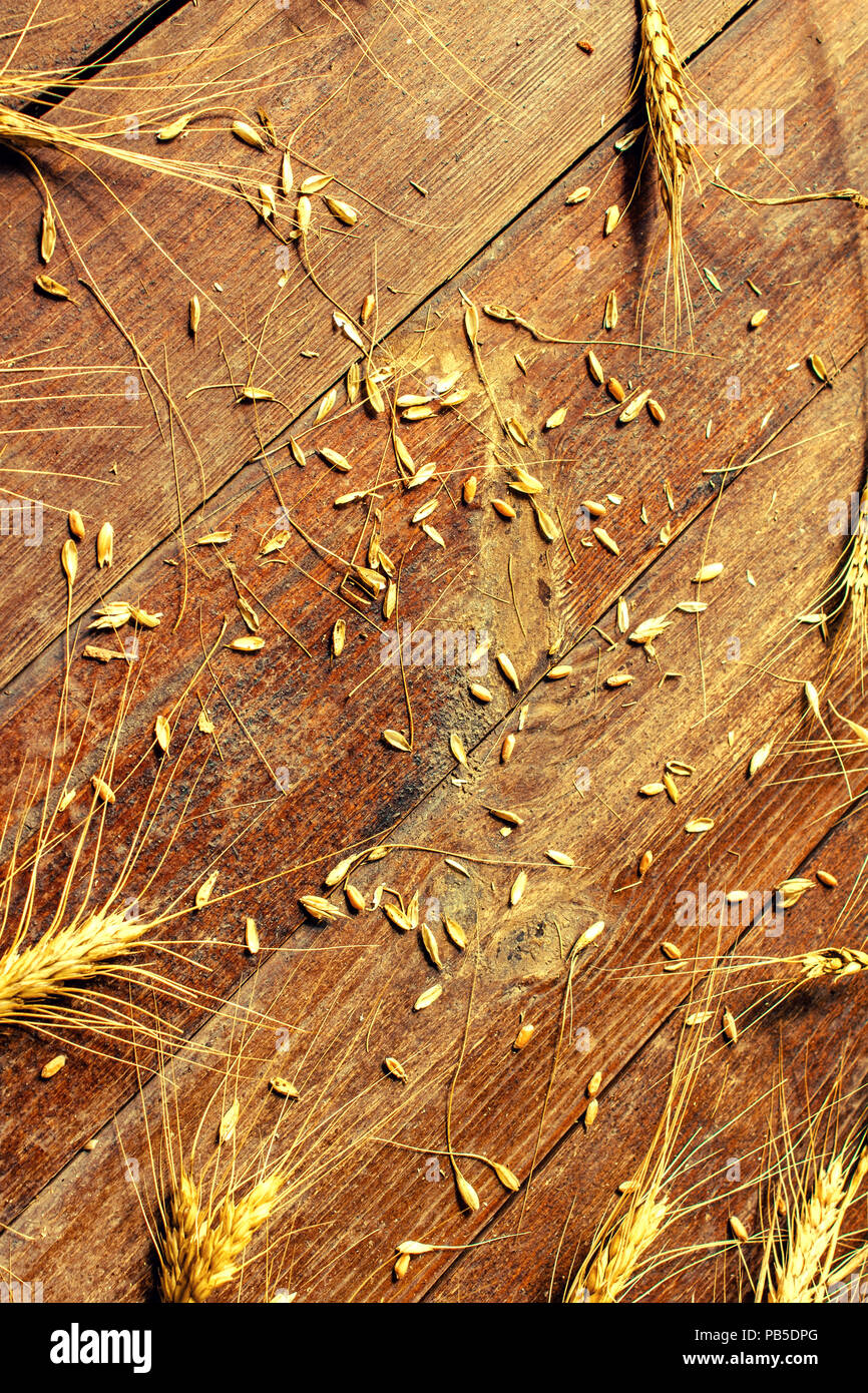 wheat on wood floor Stock Photo - Alamy
