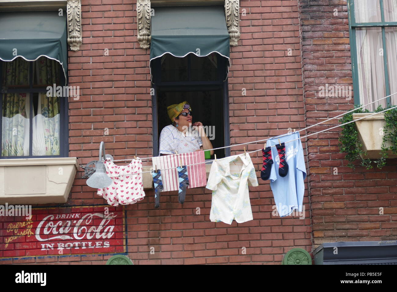 Washing clothes and 1950s hi-res stock photography and images - Alamy