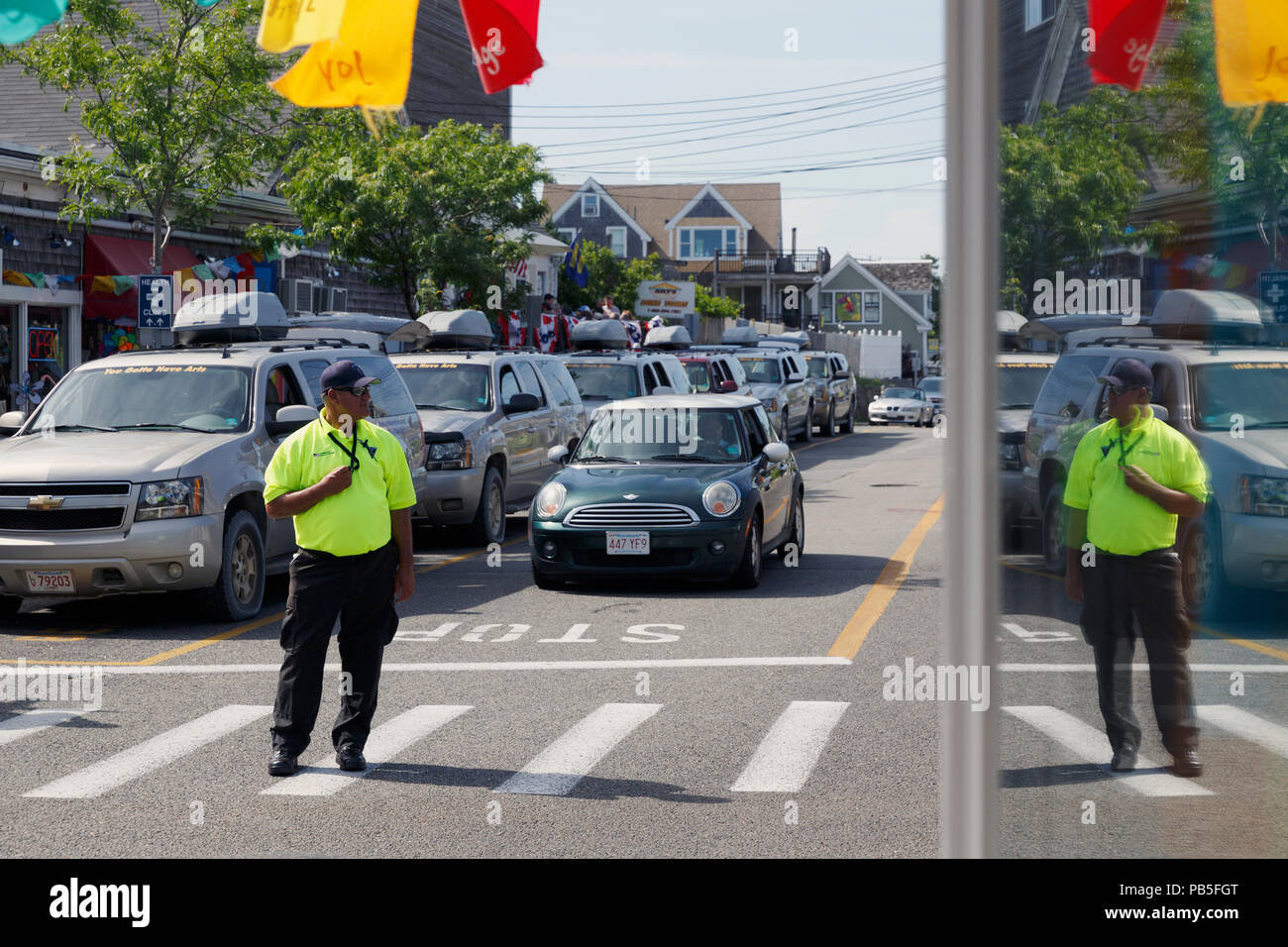 Officer directing traffic hi-res stock photography and images - Alamy