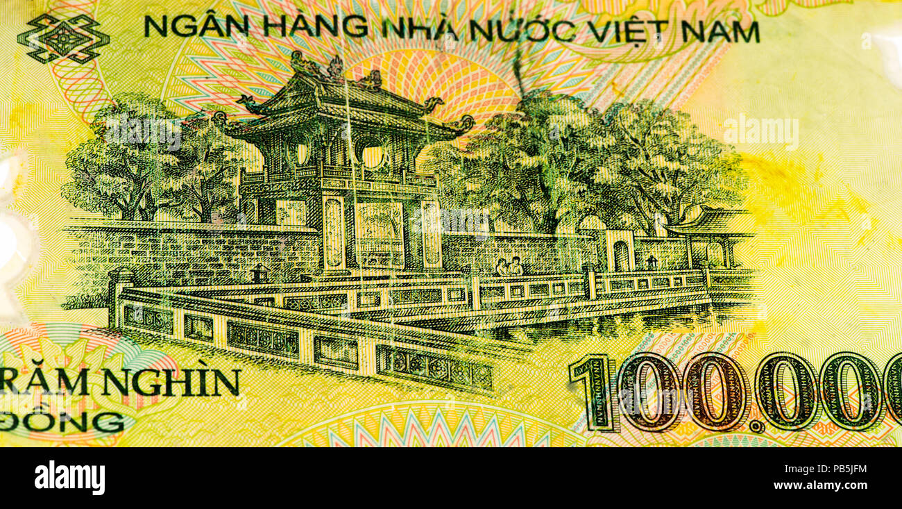 Vietnam dong money 100000 hi-res stock photography and images - Alamy