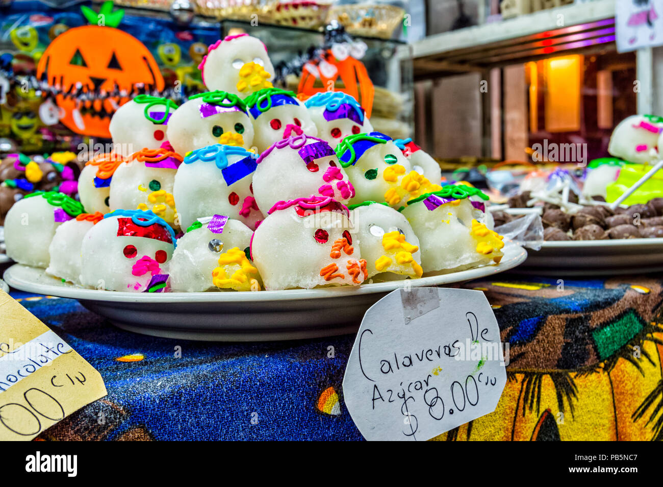 Sugar skulls mexico hi-res stock photography and images - Alamy