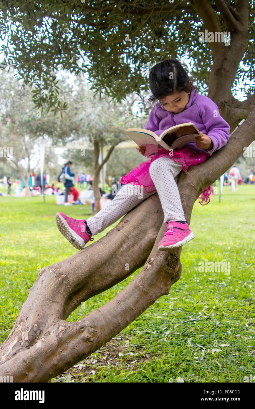 Knowledge motivation hi-res stock photography and images - Alamy