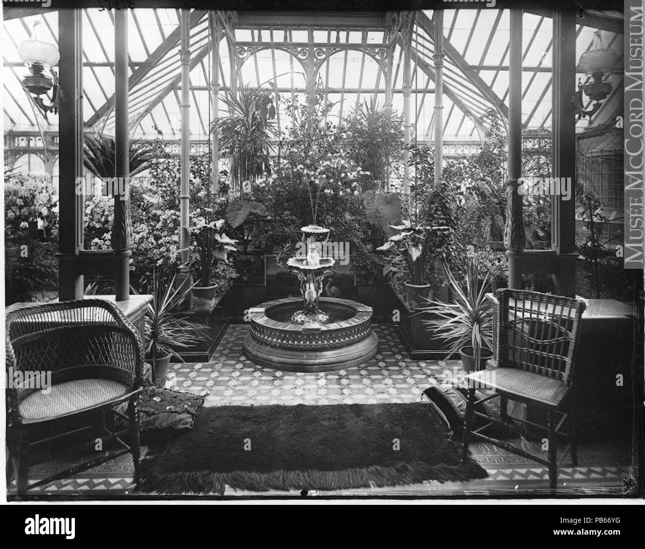 Mme design Black and White Stock Photos & Images - Alamy