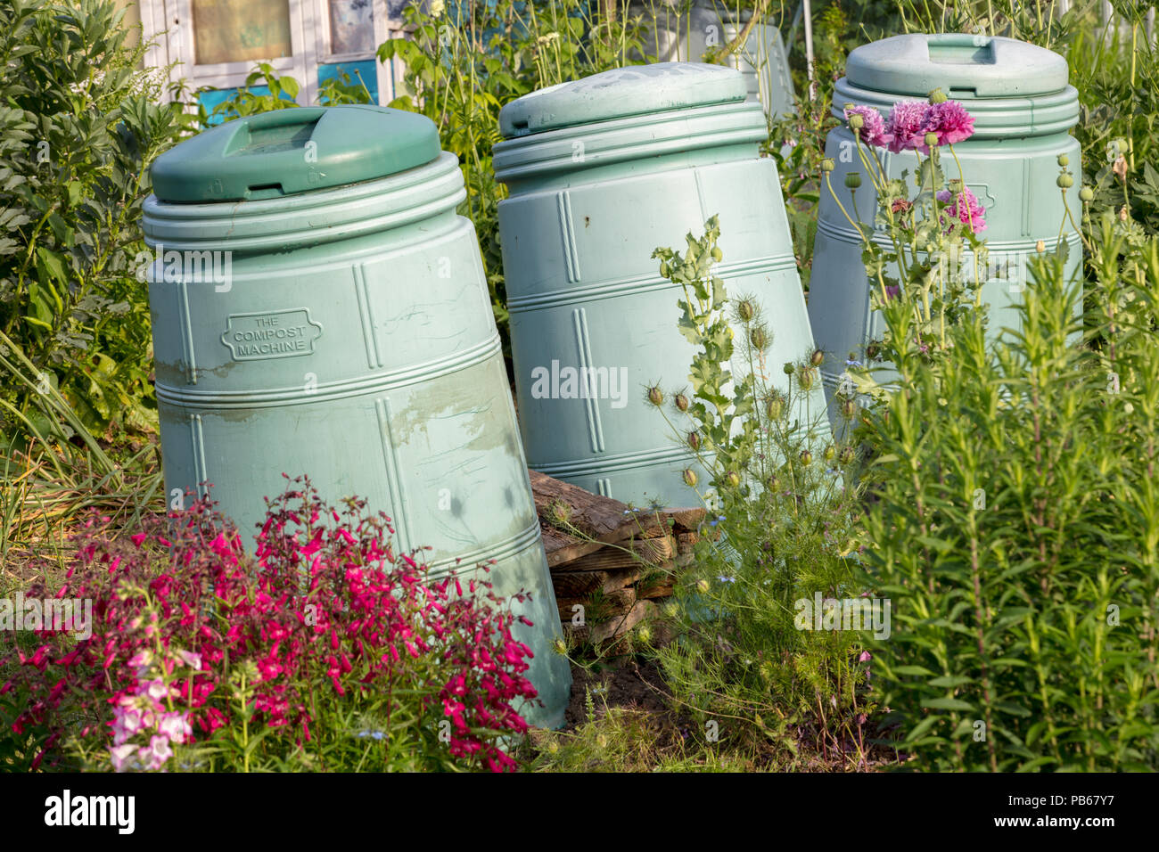 Compost Recycling Bins High Resolution Stock Photography and Images - Alamy