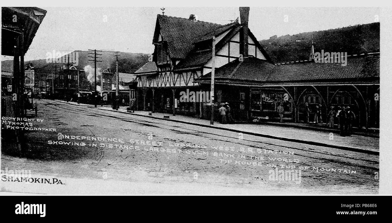 Uk reading Black and White Stock Photos & Images - Alamy