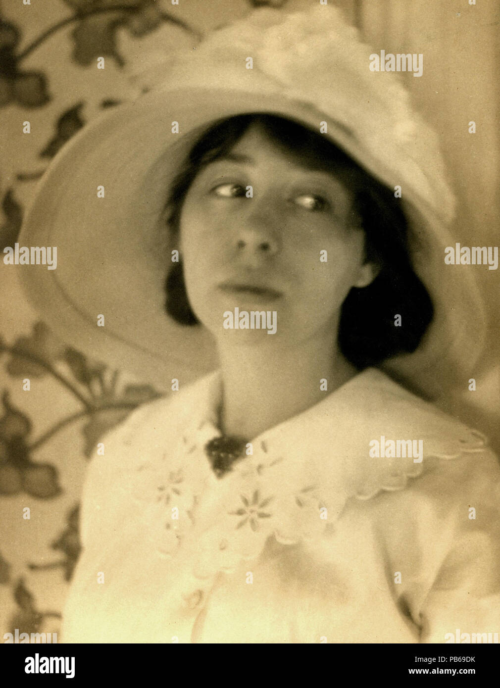 Akins hi-res stock photography and images - Alamy