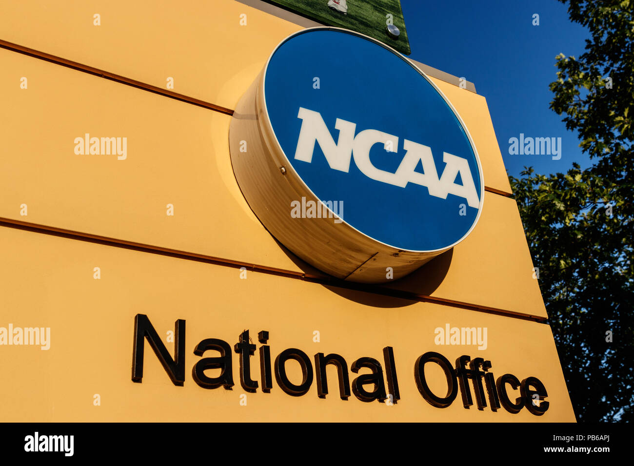 Action basketball college collegiate sports tournament hi-res stock ...