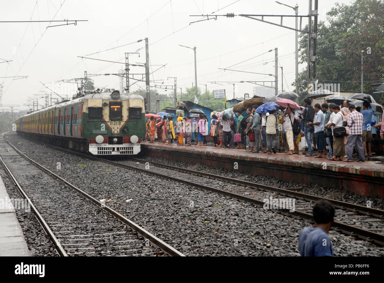 Train india monsoon hi-res stock photography and images - Alamy