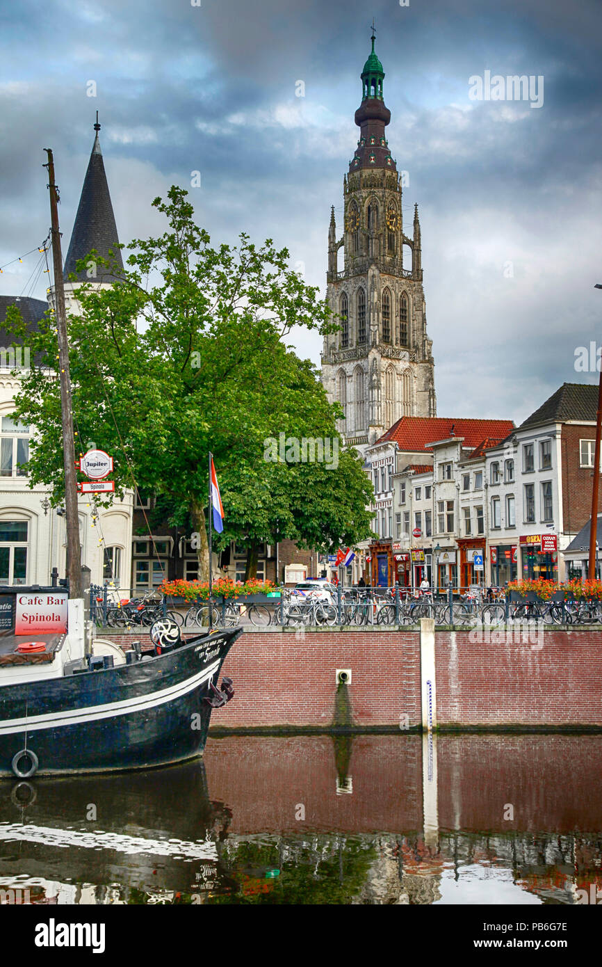 Picturesque view of the Grote kerk church from the cancal in Breda ...
