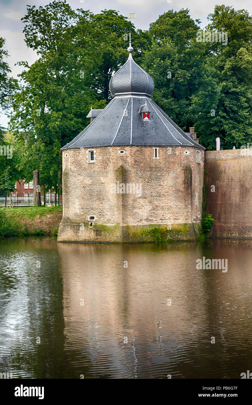 Kasteel van breda hi-res stock photography and images - Alamy