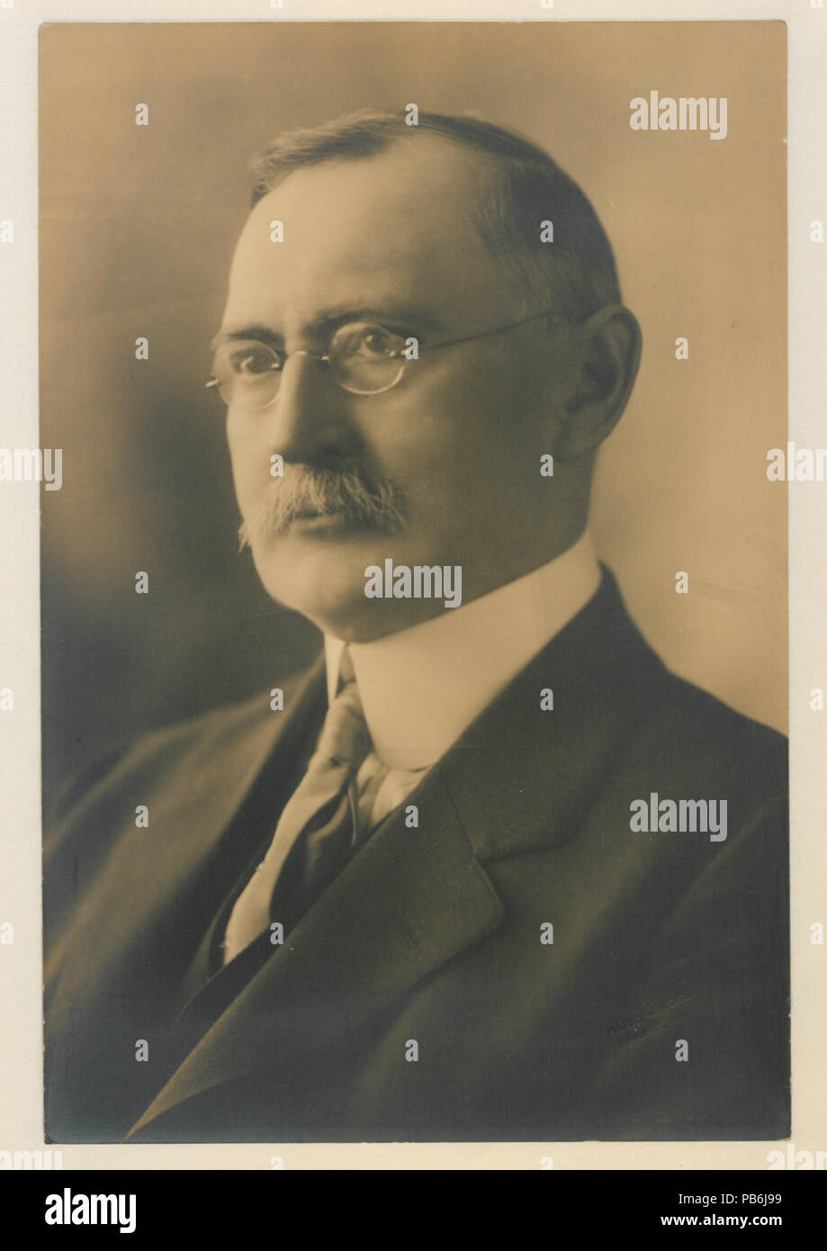 847 Judge WB Wallace (HS85-10-39927) original Stock Photo - Alamy