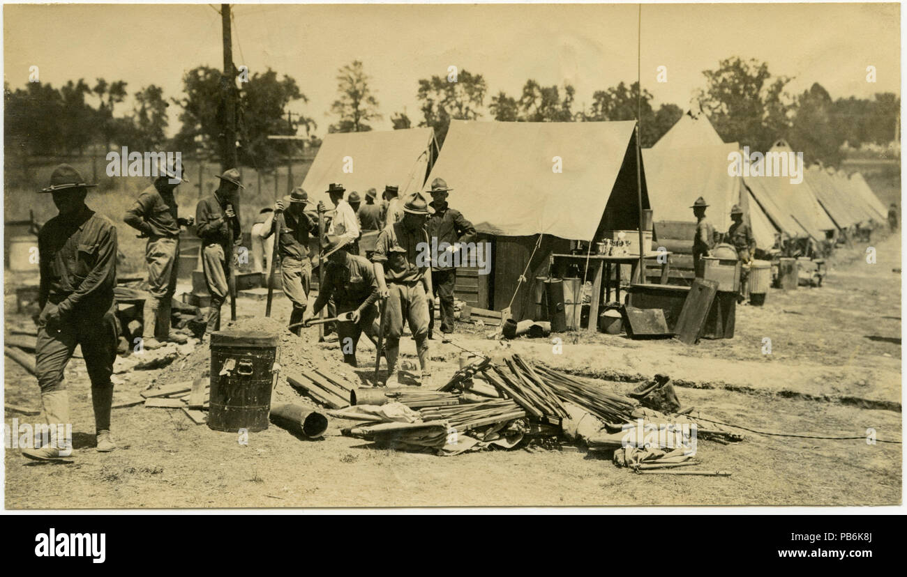 Soldiers work environment hi-res stock photography and images - Alamy