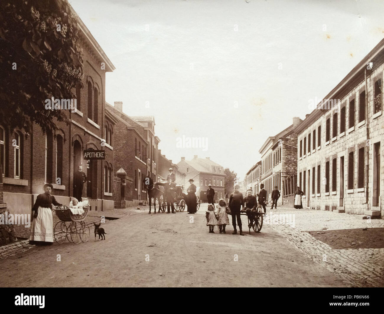 . Nederlands: Het straatbeeld van Neutraal Moresnet rond de ...