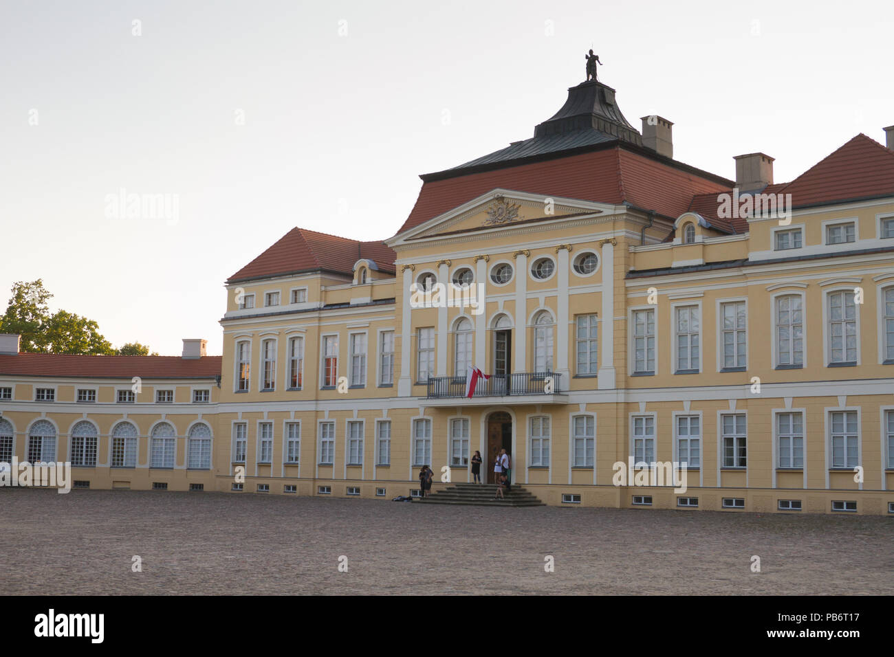 Raczynski the palace of the raczynski family hi-res stock photography ...
